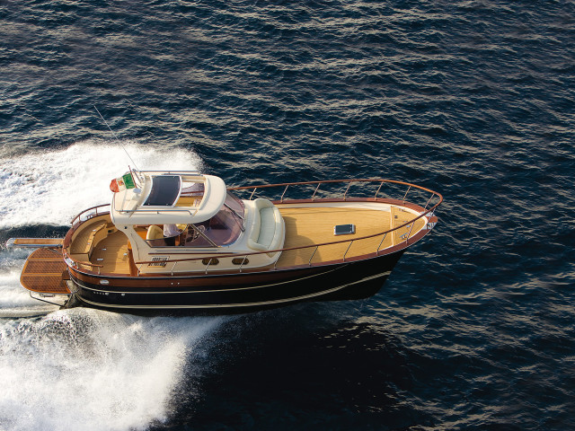 Luxury boat excursions from Sorrento, Capri and Amalfi Coast